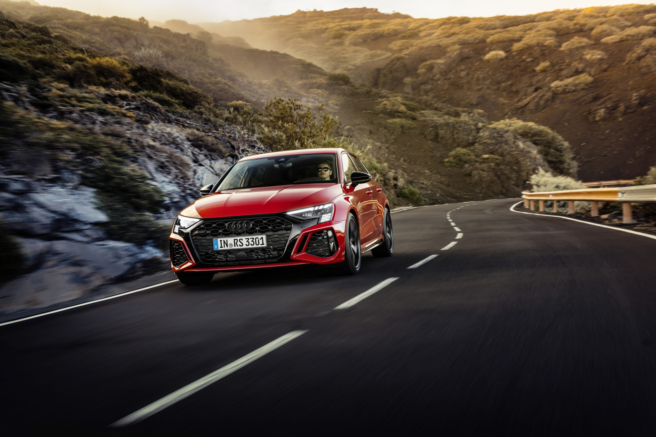 Audi RS3 Sportback: Preis, Motoren, Ausstattungen und Alternativen ...