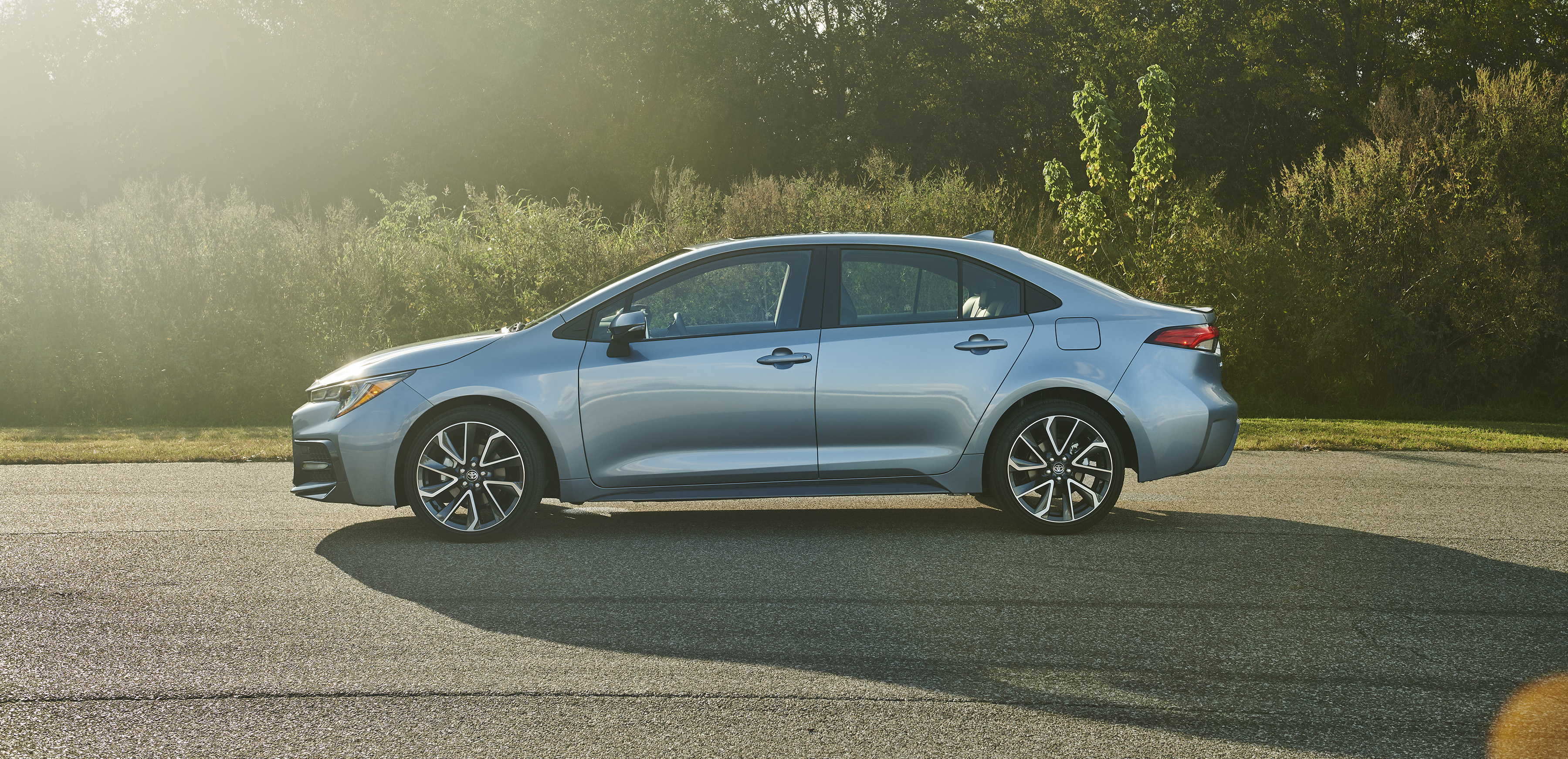 Toyota Corolla Limousine Preise, Modelle und Test | carwow.de